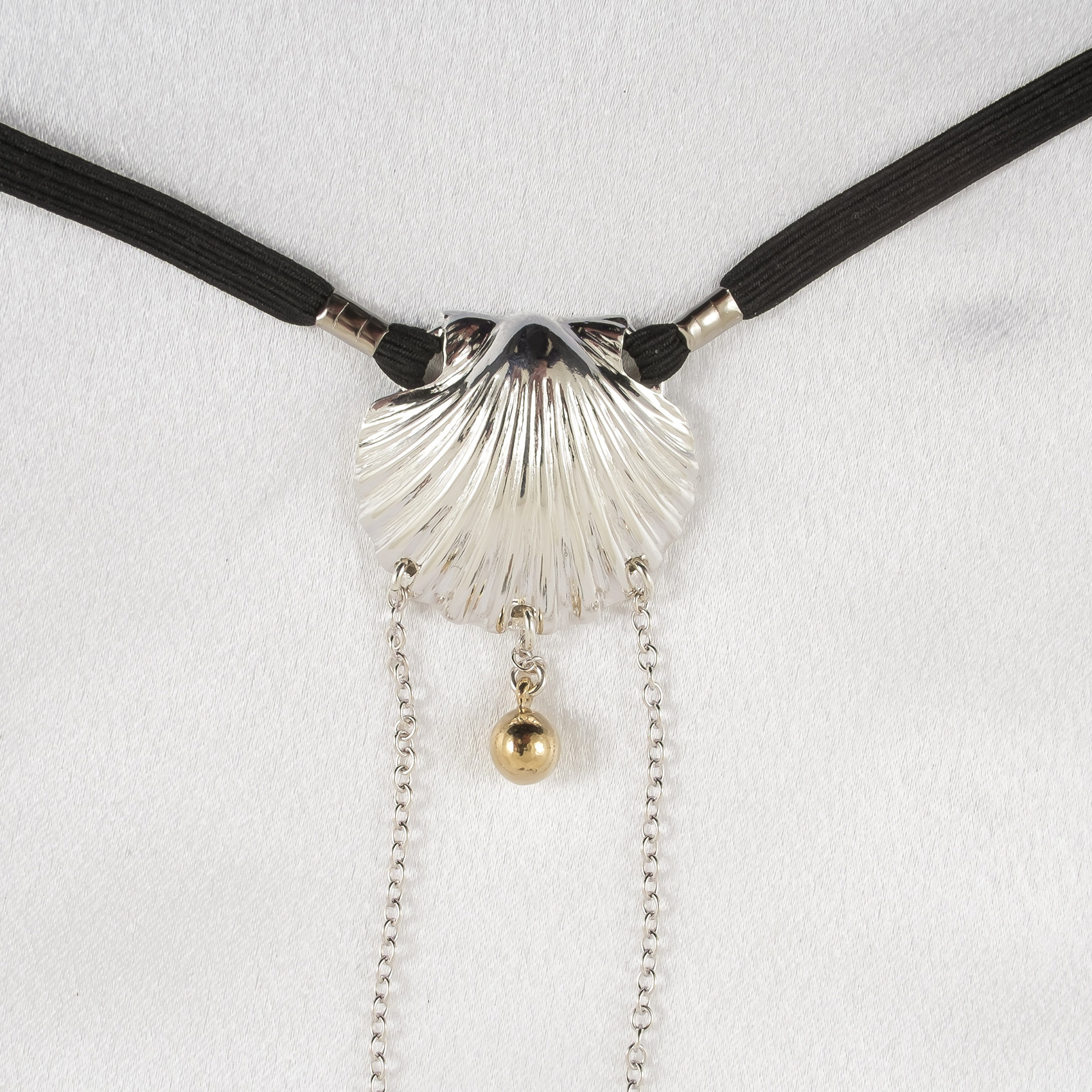 Seashell G-String in Gold or Silver