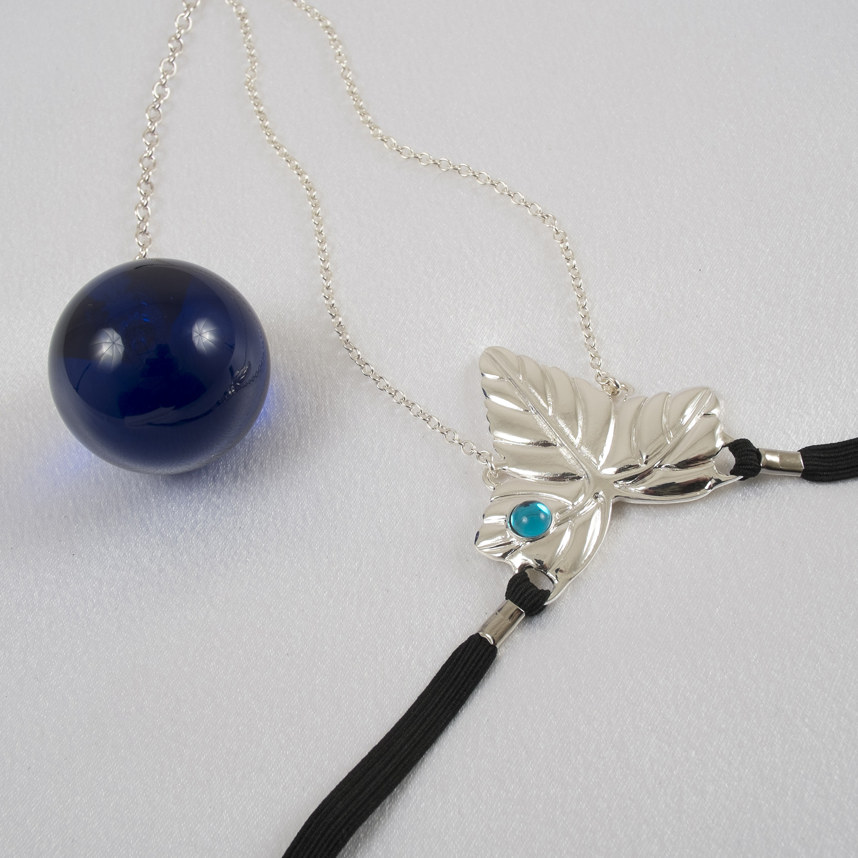 Secret Garden Silver Leaf G-String with Insertable Orb